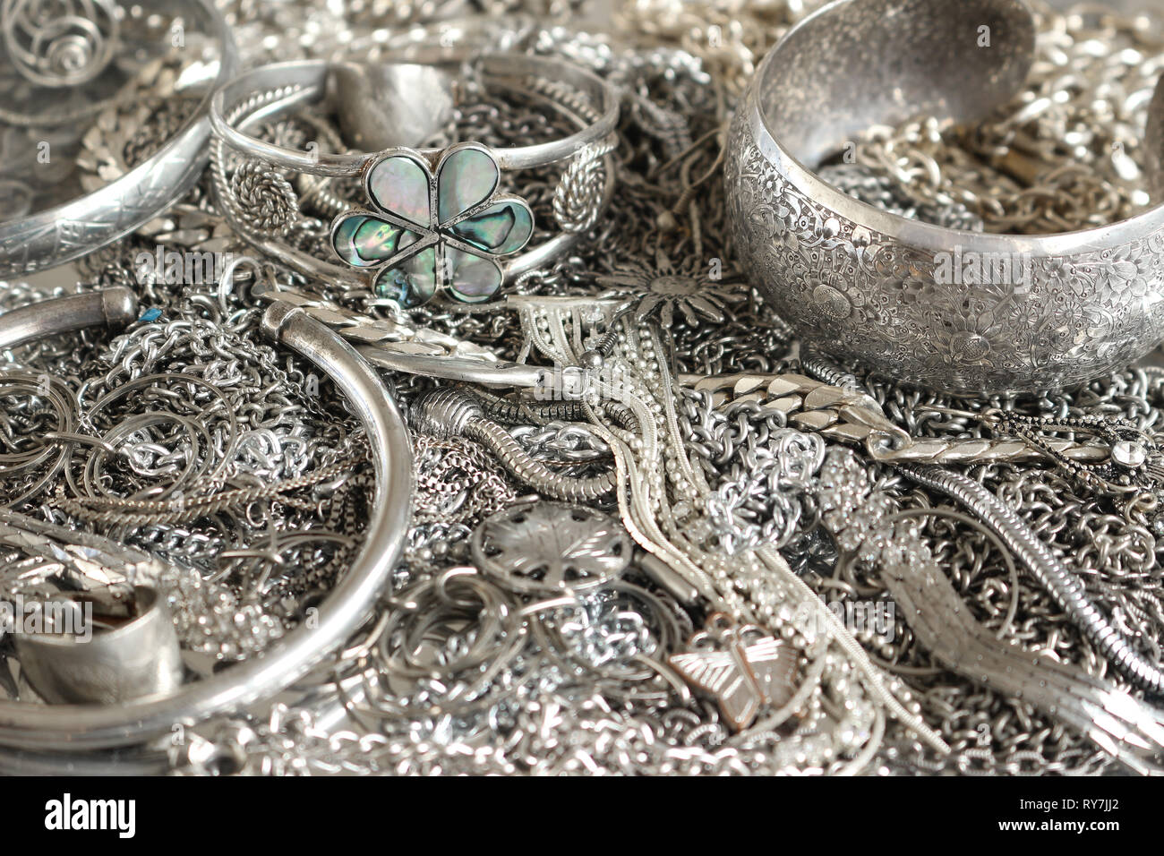 Why Choose Sterling Silver Jewelry? - Ebenezer jewelry